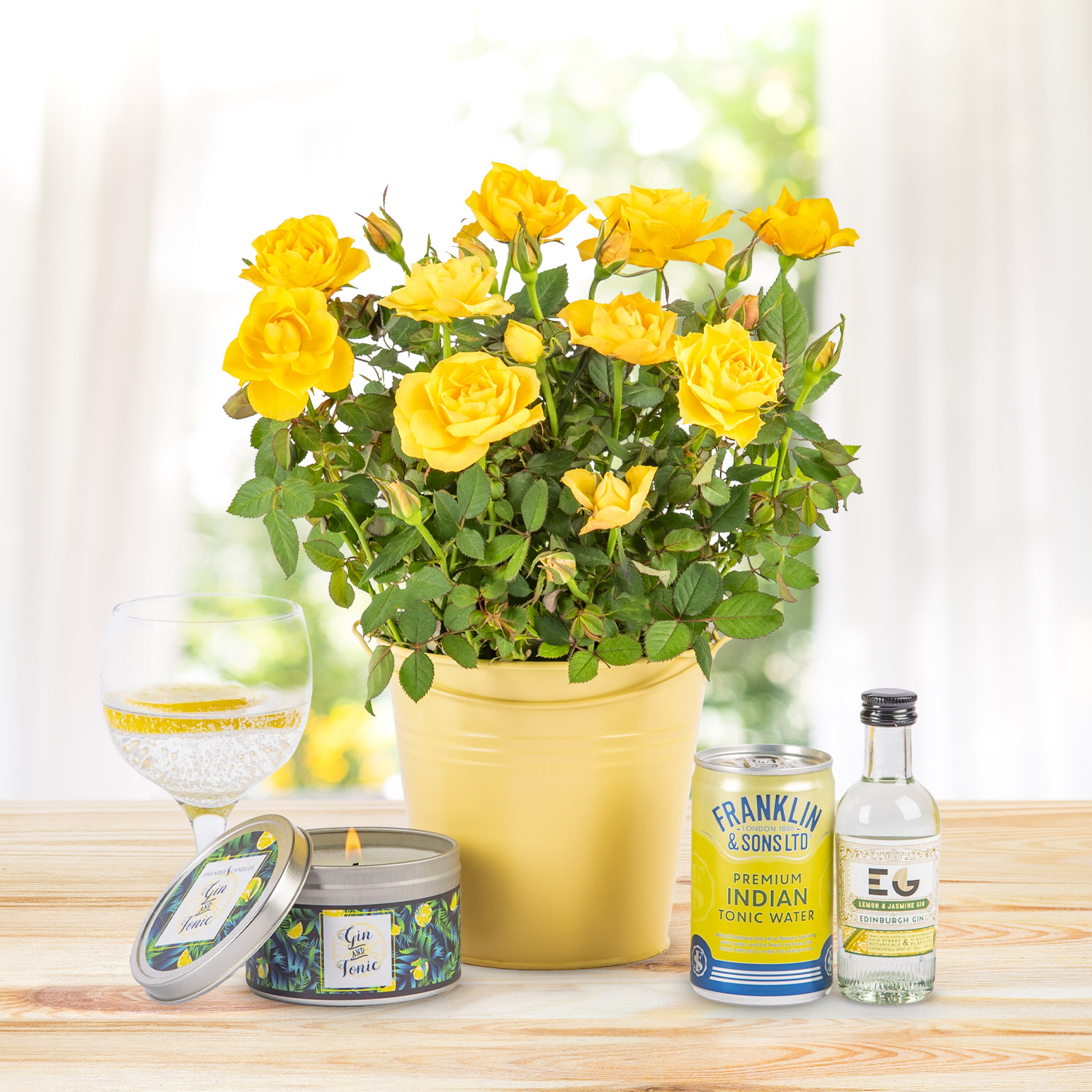Lemon Roses Gift | B&M Flowers