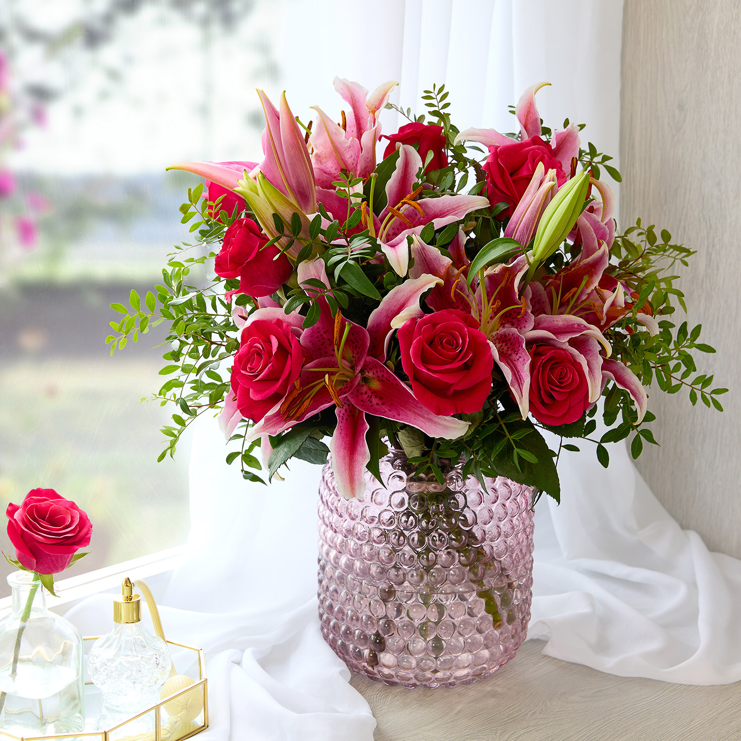 Budding Cerise | B&M Flowers